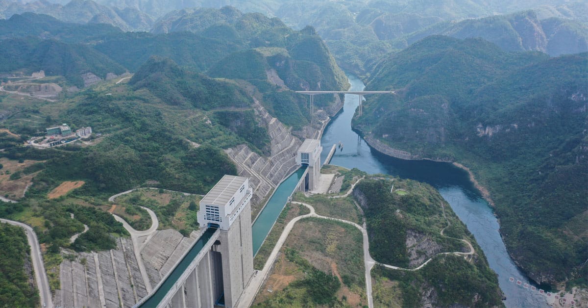 A 21st-Century Engineering Feat: Lifting Ships Through China’s ...